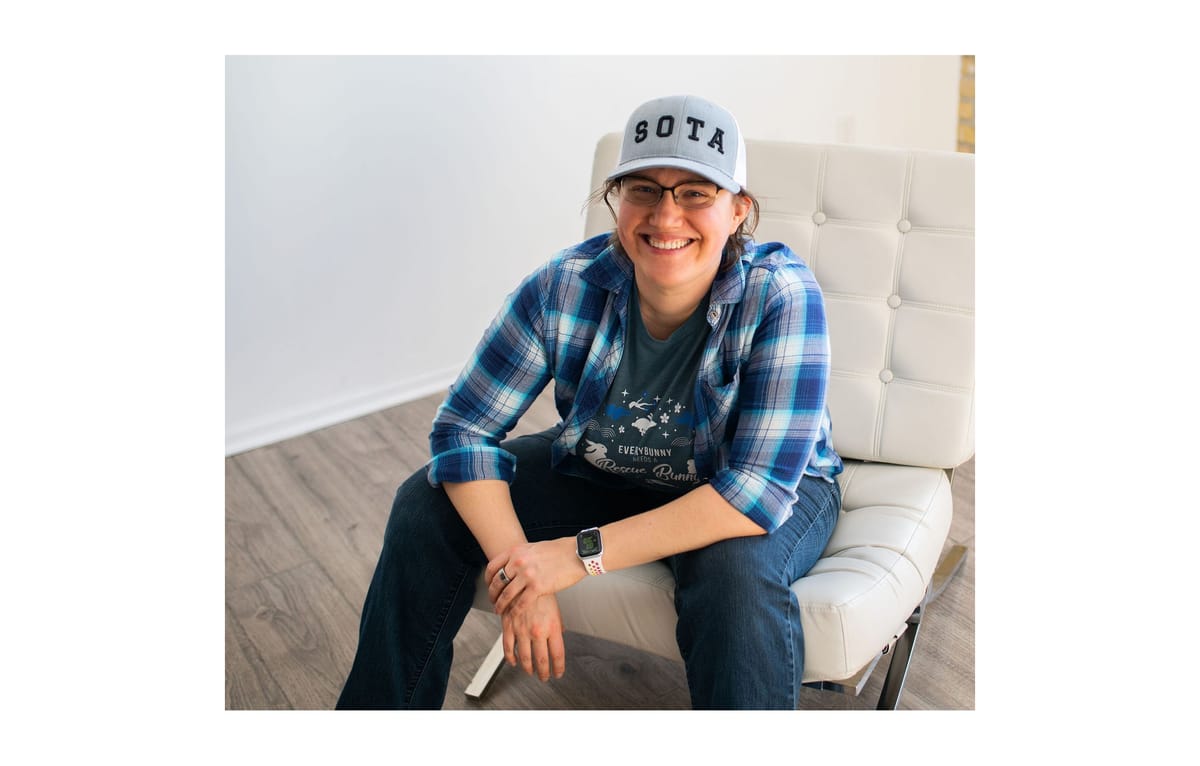 Your Queer Guide - Hannah Strenger